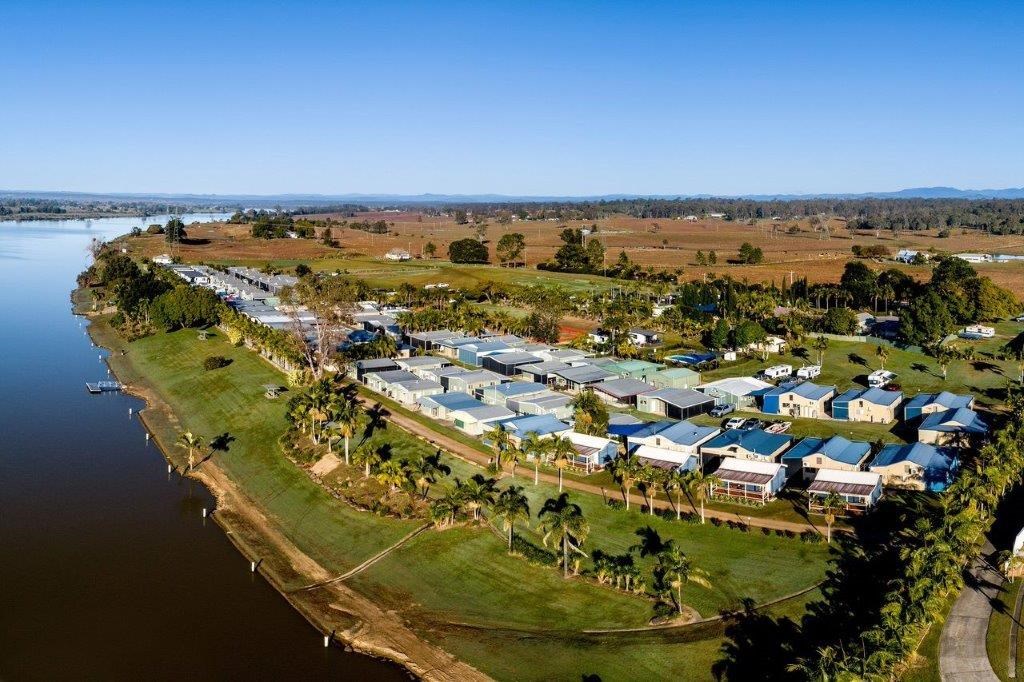 Big River Holiday Park & Ski Lodge