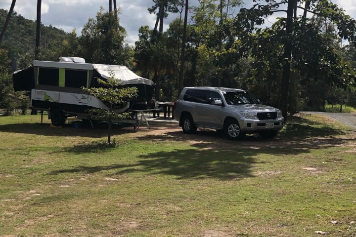 Blue Waterholes Campground - Neer